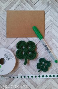 Jessie's St. Patrick's Day Card - Easy DIY! - EyeLoveKnots