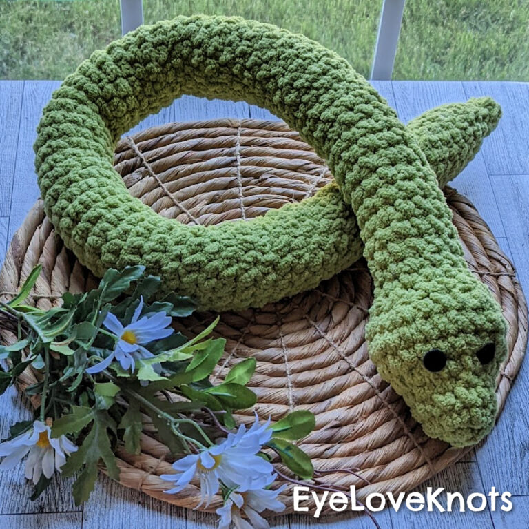 Sydney the Snake - Crochet Pattern Review - EyeLoveKnots