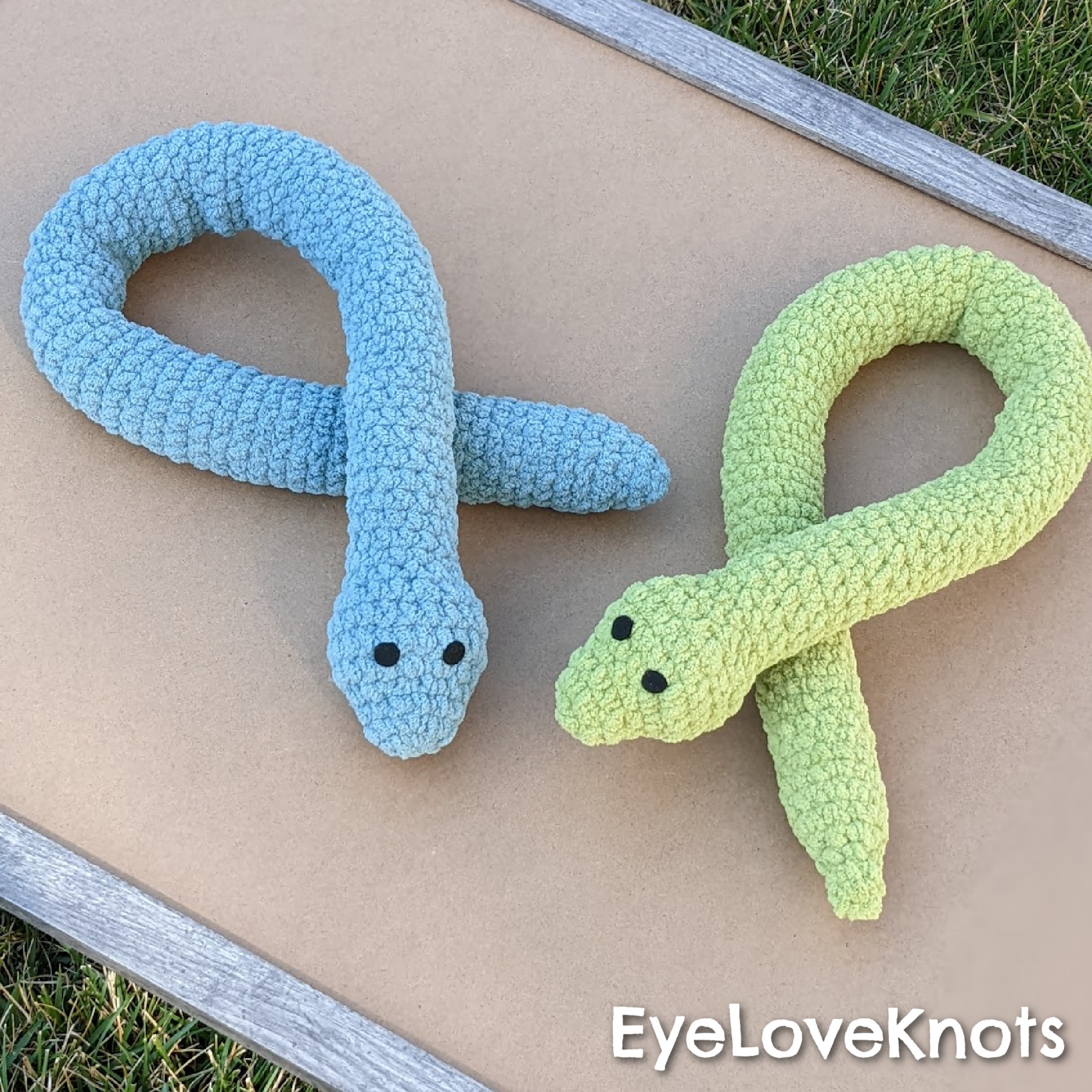 Sydney the Snake - Crochet Pattern Review - EyeLoveKnots