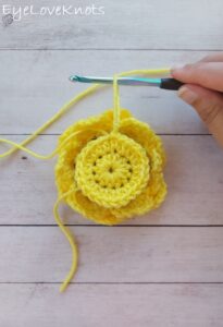 Upcycled Potted Sunflower - Free Crochet Pattern - EyeLoveKnots