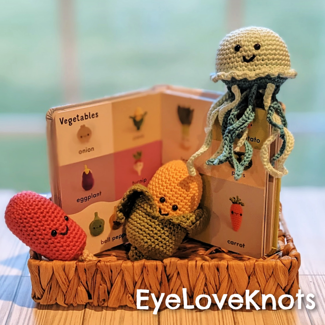 First Words with Cute Crochet Friends by Lauren Espy Book Review ...