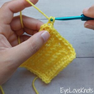 How to Crochet into the Back Loop Only (BLO) - EyeLoveKnots