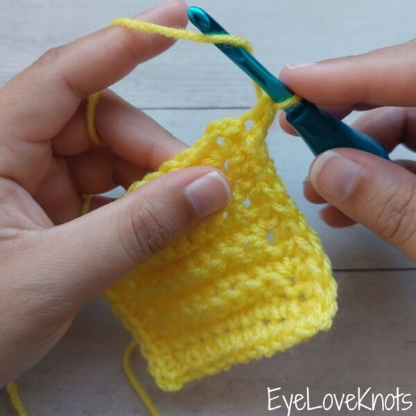 How to Crochet into the Back Loop Only (BLO) - EyeLoveKnots