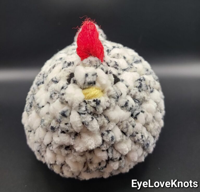 Mabel Chicken - Crochet Pattern Review - EyeLoveKnots