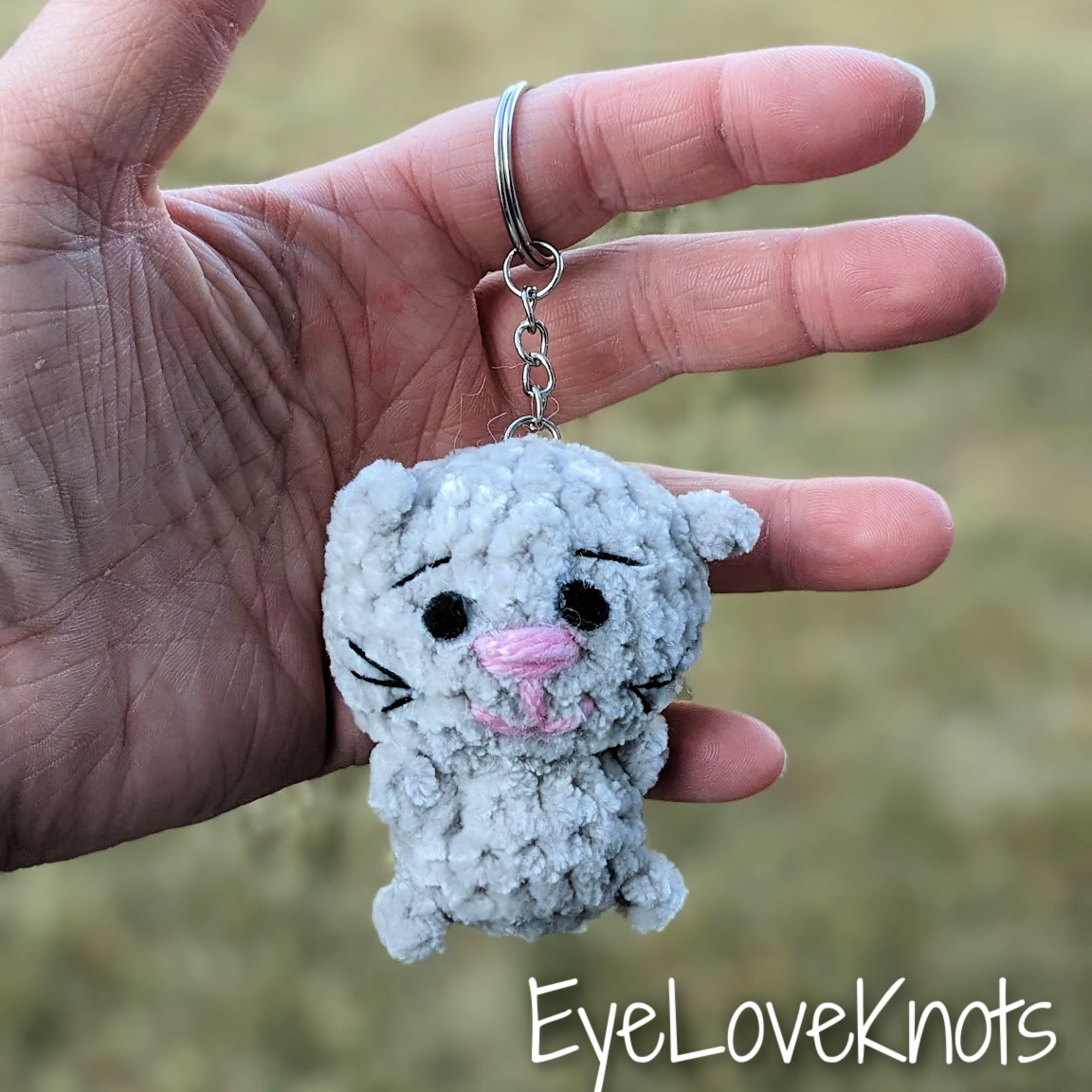 Kitten Keychain - Crochet Pattern Review - EyeLoveKnots