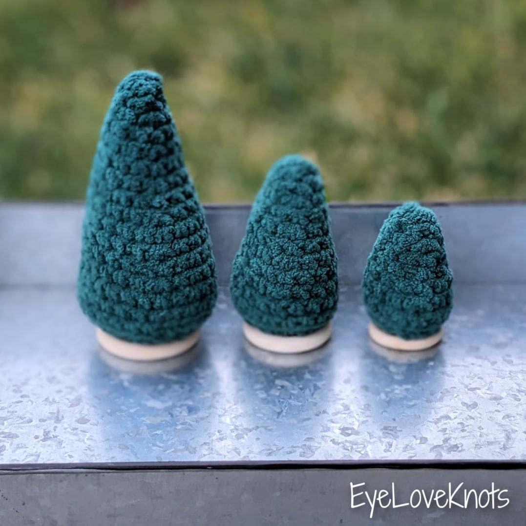 Christmas Trees - Crochet Pattern Review - EyeLoveKnots