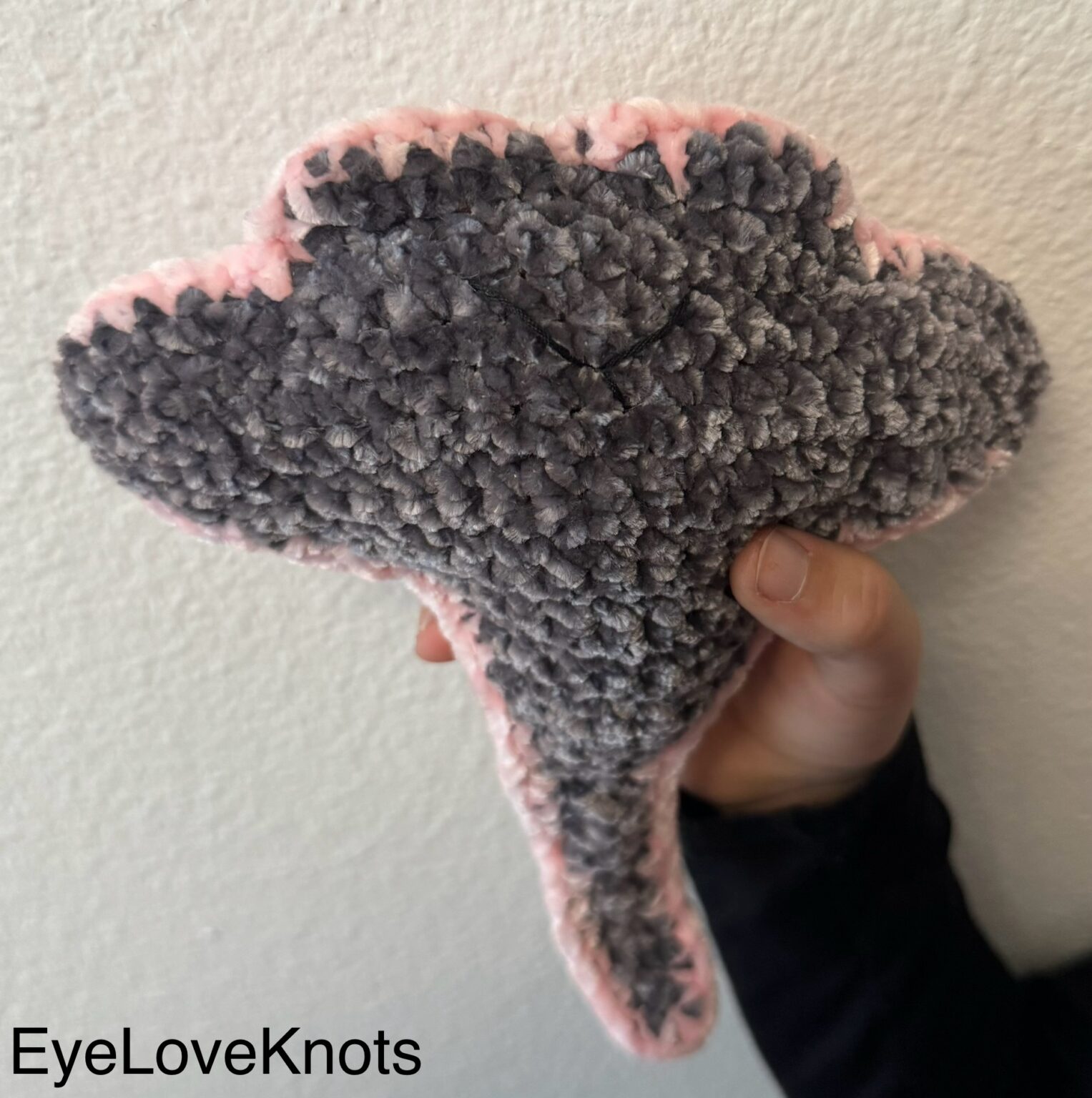 Pacific Disc Stingray - Crochet Pattern Review - EyeLoveKnots