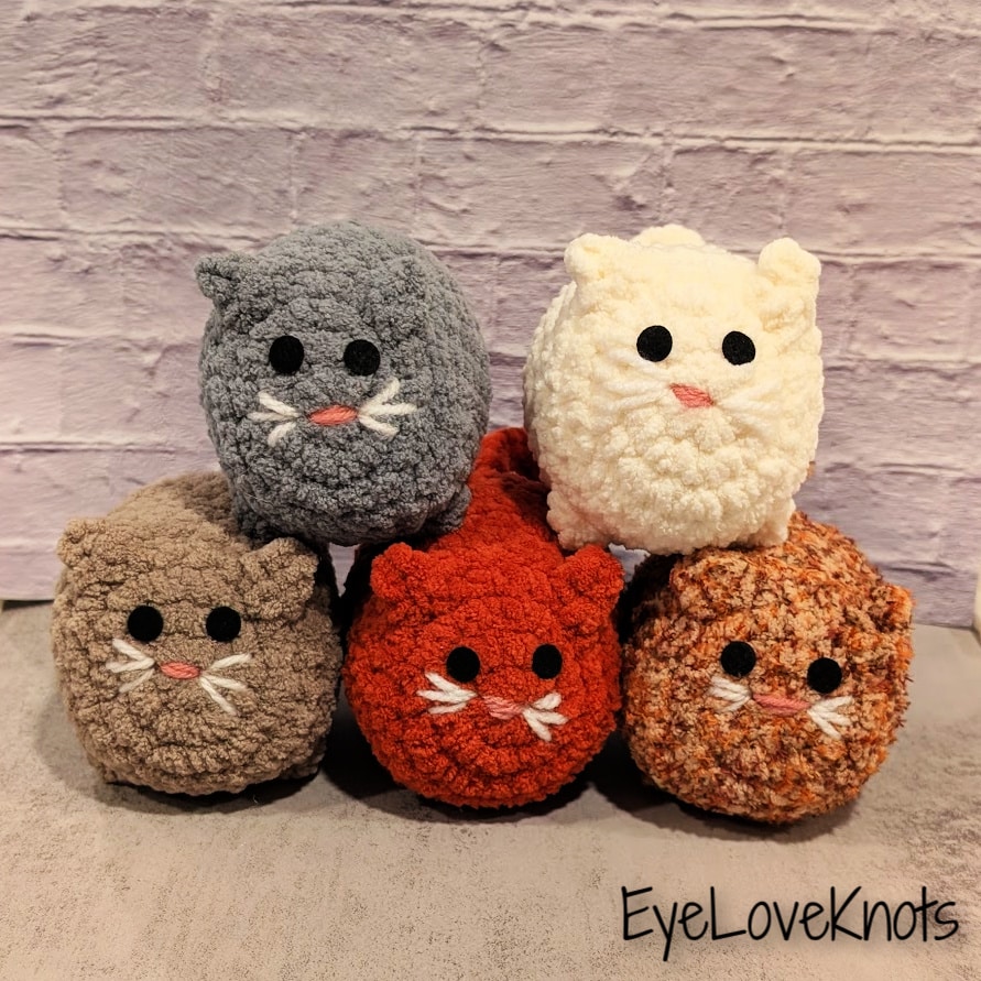 Mini Kitty - Crochet Pattern Review - EyeLoveKnots